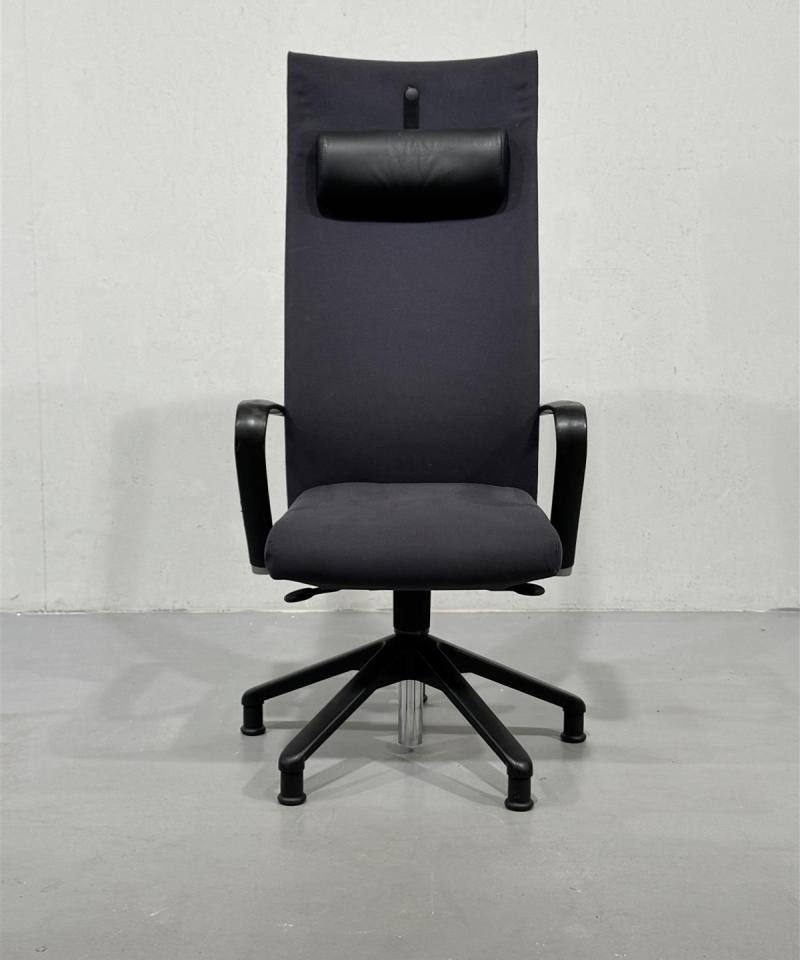 Fritz Hansen toimistotuoli design Burkhard Vogtherr - 💰 Tavara Rahaksi